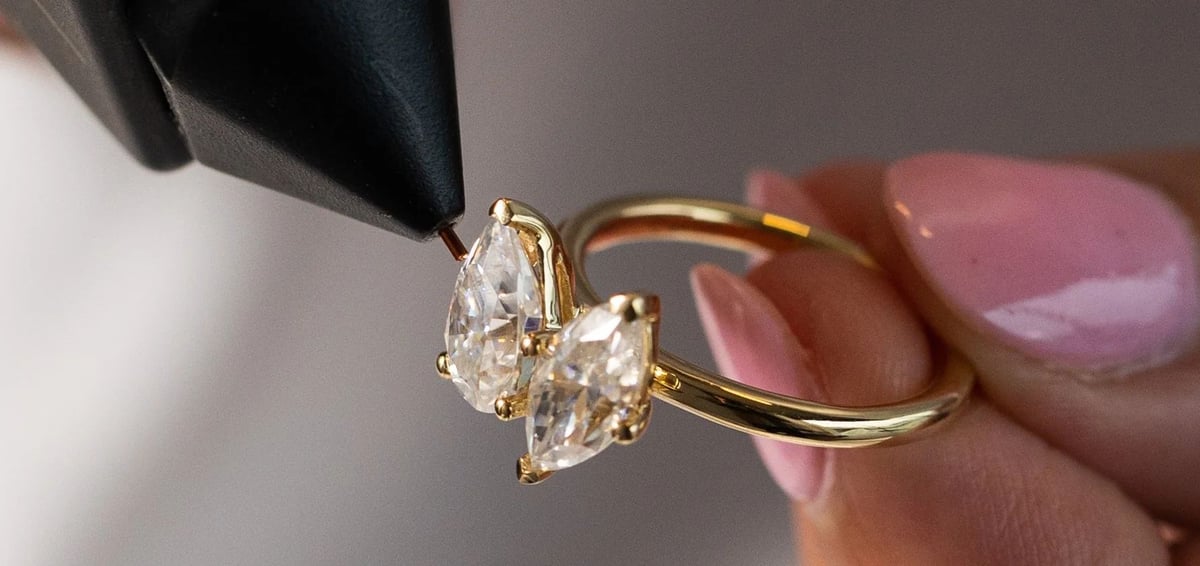 Lab Grown Diamond and Moissanite Engagement Rings | Cullen Jewellery